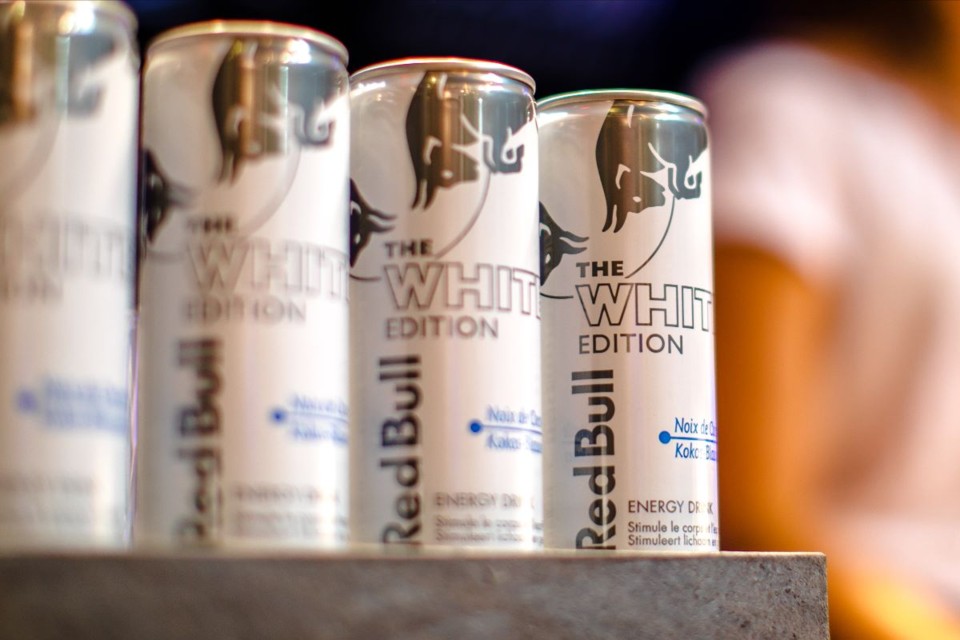 Red Bull White edition gives you wiiings – Tasted4you.be, culinair ...